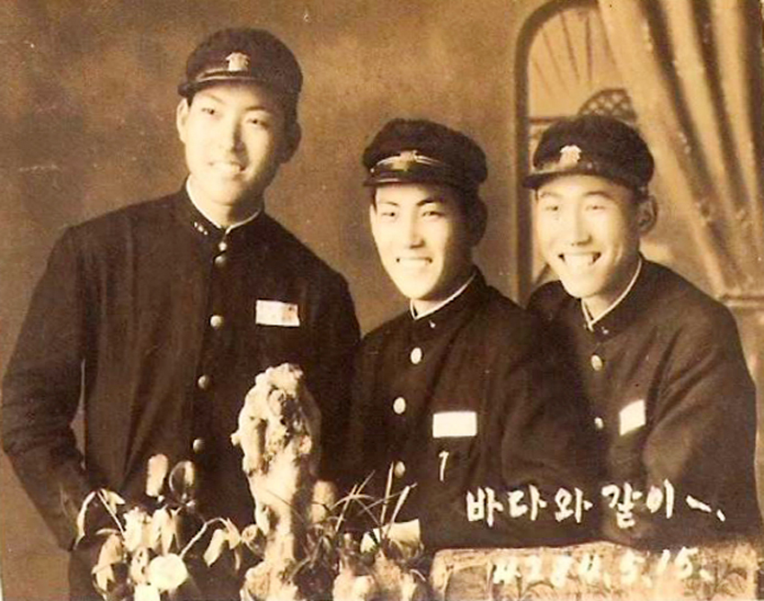 법정스님의 의자 Chair of Monk Beop Jeong